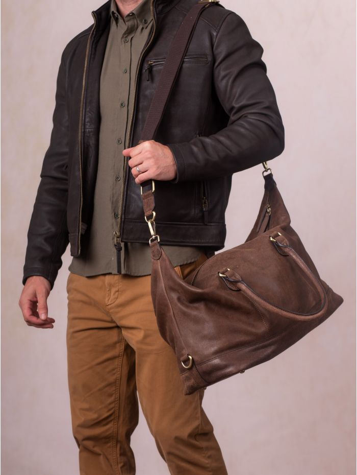 Hutton Medium Leather Holdall in Chocolate Brown | Lakeland Leather