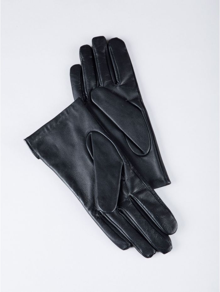 Beatrice II Button Detail Leather Gloves in Black | Lakeland Leather