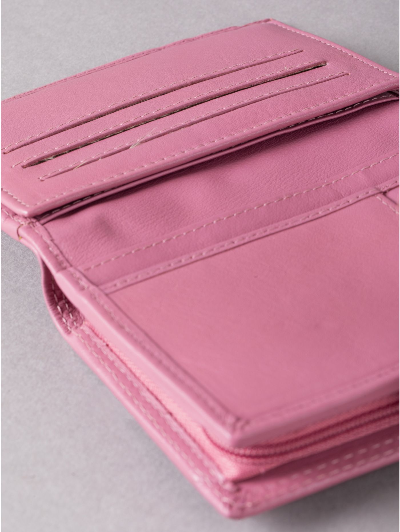 Lakeland Leather Small Leather Tab Purse in Mauve | Lakeland Leather